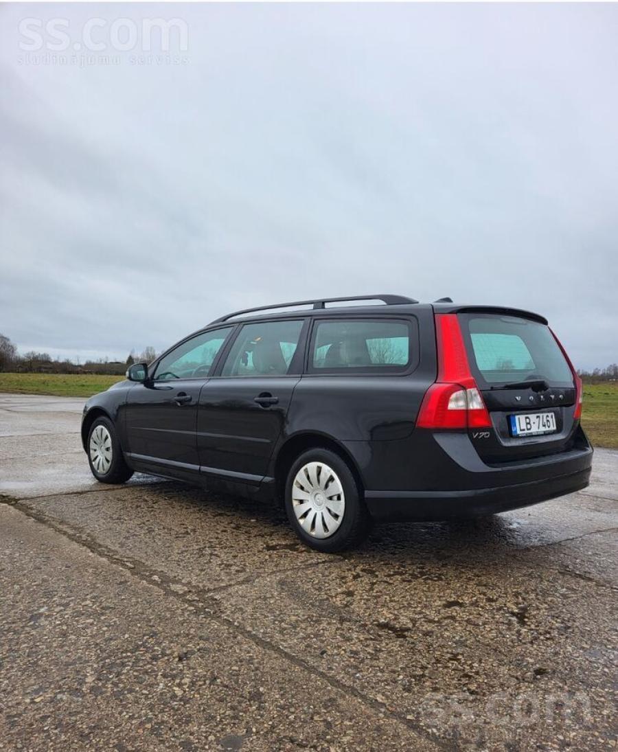 Melns Volvo V70 2008 Rīga, ar dzinēja tilpumu 2.40 L un nobraukumu 388 tūkst. km par 3200 €, foto 1 vietnē AUTOMOTO.COM.LV