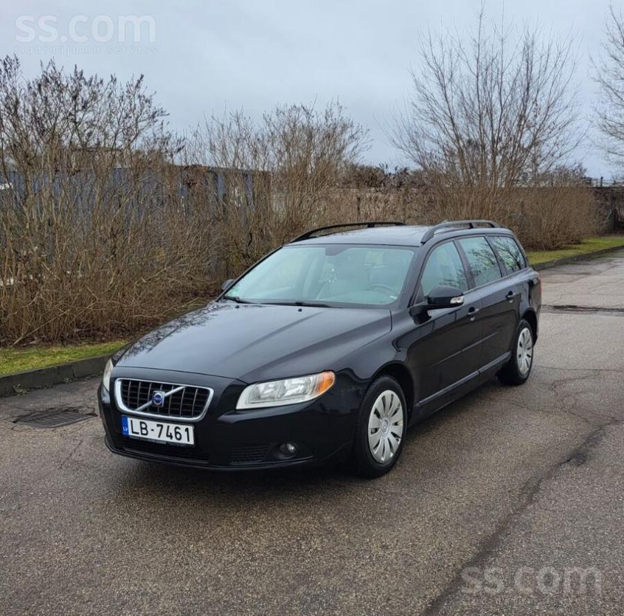 Melns Volvo V70 2008 Rīga, ar dzinēja tilpumu 2.40 L un nobraukumu 388 tūkst. km par 3200 €, foto 15 vietnē AUTOMOTO.COM.LV