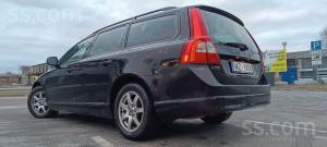 Melns Volvo V70 2008 Rīga, ar dzinēja tilpumu 2.40 L un nobraukumu 318 tūkst. km par 4500 €, foto 2 vietnē AUTOMOTO.COM.LV