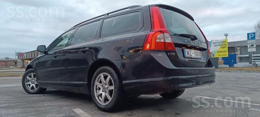 Melns Volvo V70 2008 Rīga, ar dzinēja tilpumu 2.40 L un nobraukumu 318 tūkst. km par 4500 €, foto 2 vietnē AUTOMOTO.COM.LV