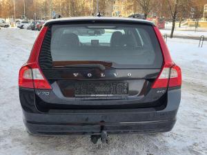 Melns Volvo V70 2008 Viļņa, ar dzinēja tilpumu 2.40 L un nobraukumu 322 tūkst. km par 4300 €, foto 5 vietnē AUTOMOTO.COM.LV
