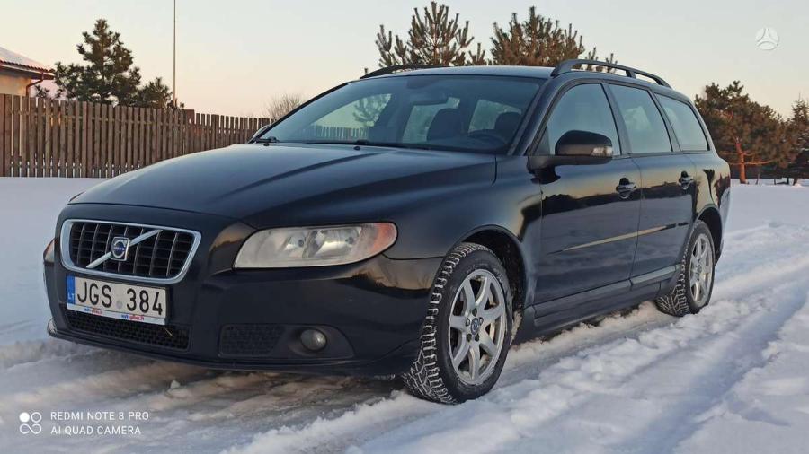 Black Volvo V70 2008 in Pakruojis, with an engine capacity of 2.00 L and mileage of 388 thousand km for 3250 €, photo 1 on AUTOMOTO.COM.LV