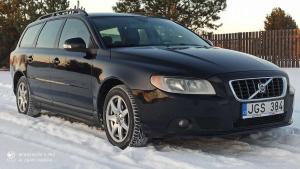 Black Volvo V70 2008 in Pakruojis, with an engine capacity of 2.00 L and mileage of 388 thousand km for 3250 €, photo 2 on AUTOMOTO.COM.LV