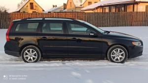Black Volvo V70 2008 in Pakruojis, with an engine capacity of 2.00 L and mileage of 388 thousand km for 3250 €, photo 8 on AUTOMOTO.COM.LV