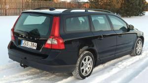 Black Volvo V70 2008 in Pakruojis, with an engine capacity of 2.00 L and mileage of 388 thousand km for 3250 €, photo 10 on AUTOMOTO.COM.LV