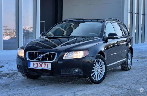 Melns Volvo V70 2008 Viļņa, ar dzinēja tilpumu 2.40 L un nobraukumu 281 tūkst. km par 3000 €, foto 1 vietnē AUTOMOTO.COM.LV