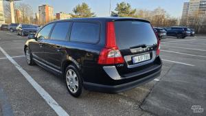 Melns Volvo V70 2008 Viļņa, ar dzinēja tilpumu 2.50 L un nobraukumu 251 tūkst. km par 2500 €, foto 5 vietnē AUTOMOTO.COM.LV