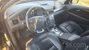 Black Volvo V70 2008 in Daugavpils, with an engine capacity of 2.40 L and mileage of 318 thousand km for 4500 €, photo 7 on AUTOMOTO.COM.LV