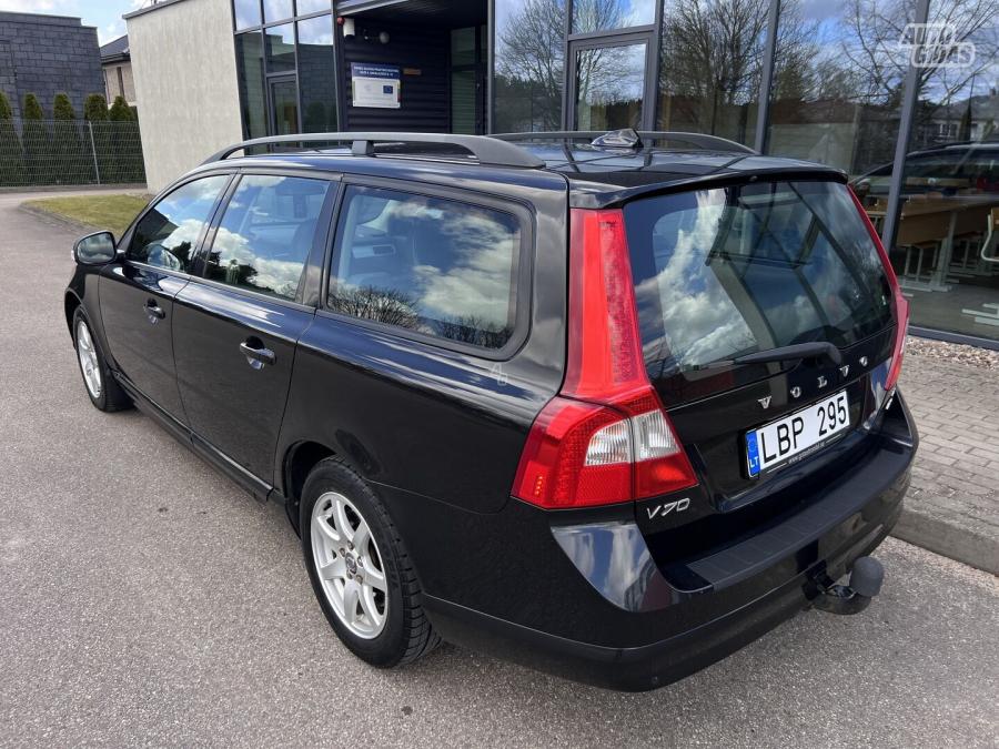 Melns Volvo V70 2008 Alīta, ar dzinēja tilpumu 2.40 L un nobraukumu 373 tūkst. km par 3850 €, foto 7 vietnē AUTOMOTO.COM.LV