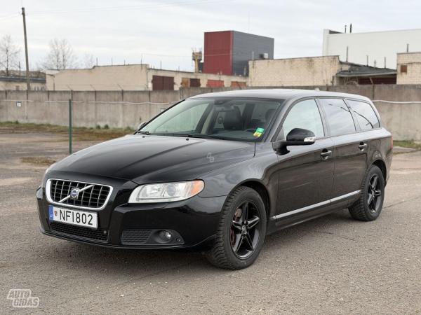Black Volvo V70 2008 in Mazeikiai, with an engine capacity of 2.40 L and mileage of 344 thousand km for 4900 €, photo 1 on AUTOMOTO.COM.LV