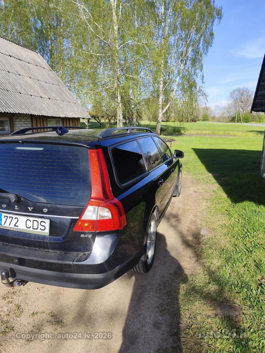 Melns Volvo V70 2008 Veru, ar dzinēja tilpumu 2.40 L un nobraukumu 0 tūkst. km par 4100 €, foto 4 vietnē AUTOMOTO.COM.LV