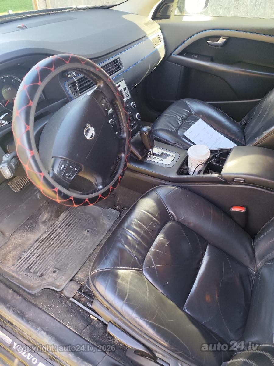 Melns Volvo V70 2008 Veru, ar dzinēja tilpumu 2.40 L un nobraukumu 0 tūkst. km par 4100 €, foto 7 vietnē AUTOMOTO.COM.LV