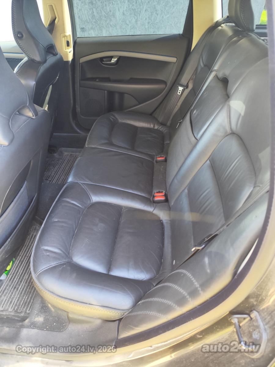 Melns Volvo V70 2008 Veru, ar dzinēja tilpumu 2.40 L un nobraukumu 0 tūkst. km par 4100 €, foto 10 vietnē AUTOMOTO.COM.LV