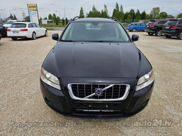 Black Volvo V70 2008 in Tartu, with an engine capacity of 2.40 L and mileage of 224 thousand km for 4900 €, photo 2 on AUTOMOTO.COM.LV