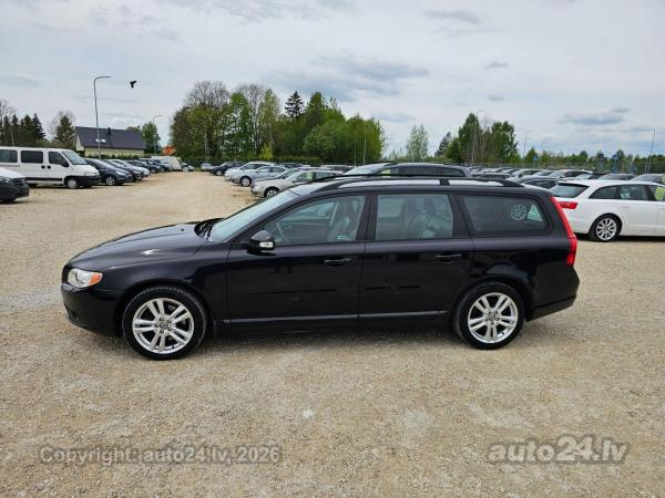 Black Volvo V70 2008 in Tartu, with an engine capacity of 2.40 L and mileage of 224 thousand km for 4900 €, photo 3 on AUTOMOTO.COM.LV