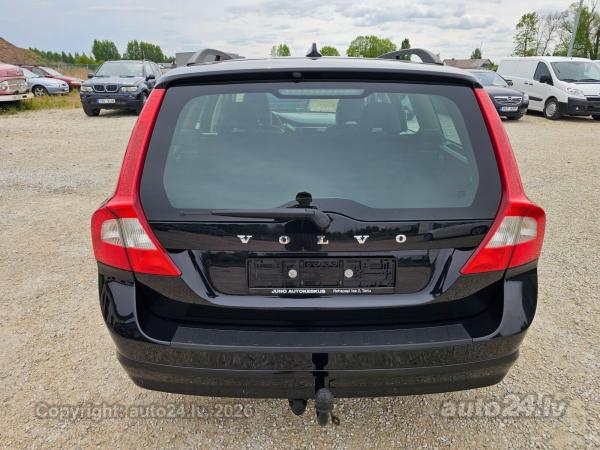 Black Volvo V70 2008 in Tartu, with an engine capacity of 2.40 L and mileage of 224 thousand km for 4900 €, photo 4 on AUTOMOTO.COM.LV