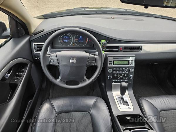 Black Volvo V70 2008 in Tartu, with an engine capacity of 2.40 L and mileage of 224 thousand km for 4900 €, photo 9 on AUTOMOTO.COM.LV