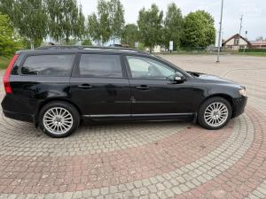 Black Volvo V70 2008 in Silute, with an engine capacity of 2.40 L and mileage of 337 thousand km for 2900 €, photo 6 on AUTOMOTO.COM.LV