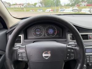 Black Volvo V70 2008 in Silute, with an engine capacity of 2.40 L and mileage of 337 thousand km for 2900 €, photo 16 on AUTOMOTO.COM.LV