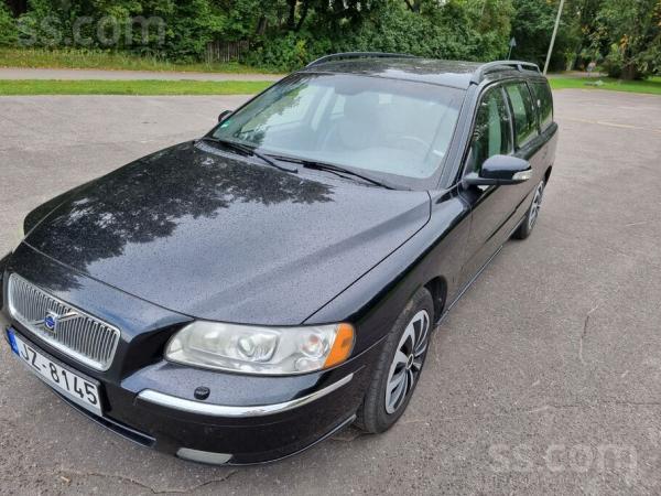 Melns Volvo V70 2008 Rīga, ar dzinēja tilpumu 2.40 L un nobraukumu 271 tūkst. km par 2000 €, foto 6 vietnē AUTOMOTO.COM.LV