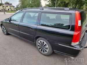 Melns Volvo V70 2008 Rīga, ar dzinēja tilpumu 2.40 L un nobraukumu 271 tūkst. km par 2000 €, foto 9 vietnē AUTOMOTO.COM.LV