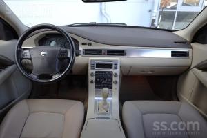 Black Volvo V70 2008 in Riga, with an engine capacity of 2.00 L and mileage of 0 thousand km for 2995 €, photo 7 on AUTOMOTO.COM.LV