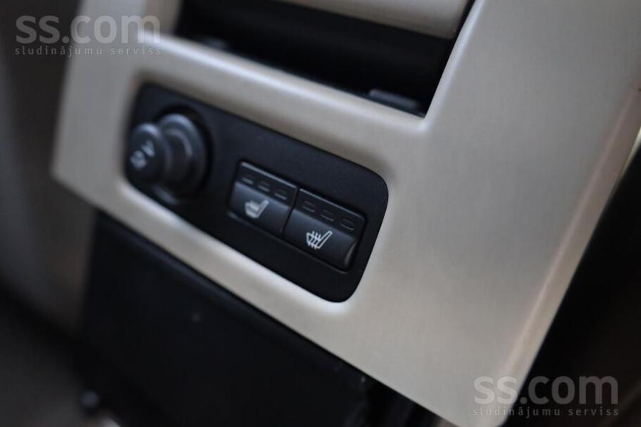 Black Volvo V70 2008 in Riga, with an engine capacity of 2.00 L and mileage of 0 thousand km for 2995 €, photo 16 on AUTOMOTO.COM.LV