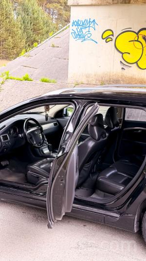 Melns Volvo V70 2008 Ventspils, ar dzinēja tilpumu 2.40 L un nobraukumu 288 tūkst. km par 4100 €, foto 6 vietnē AUTOMOTO.COM.LV