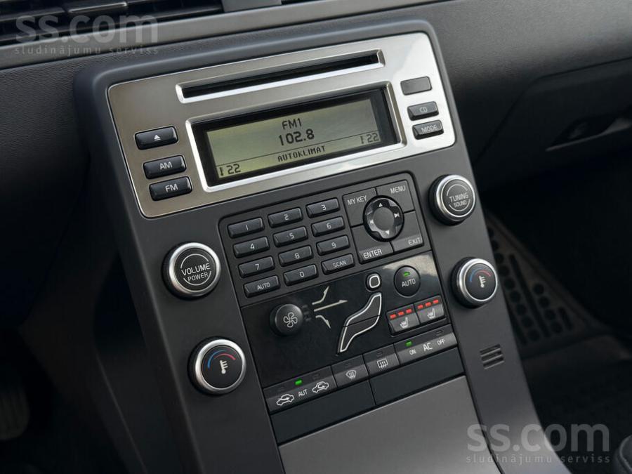 Melns Volvo V70 2008 Tukums, ar dzinēja tilpumu 2.40 L un nobraukumu 336 tūkst. km par 2500 €, foto 7 vietnē AUTOMOTO.COM.LV
