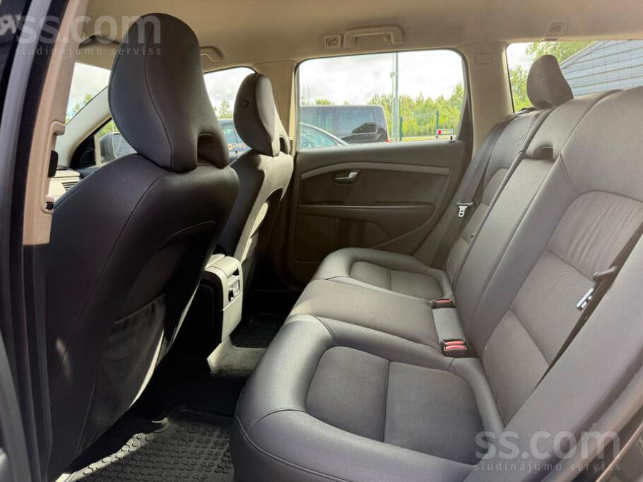 Melns Volvo V70 2008 Tukums, ar dzinēja tilpumu 2.40 L un nobraukumu 336 tūkst. km par 2500 €, foto 10 vietnē AUTOMOTO.COM.LV