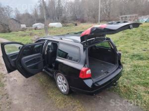 Melns Volvo V70 2008 Rīga, ar dzinēja tilpumu 2.40 L un nobraukumu 425 tūkst. km par 2099 €, foto 3 vietnē AUTOMOTO.COM.LV