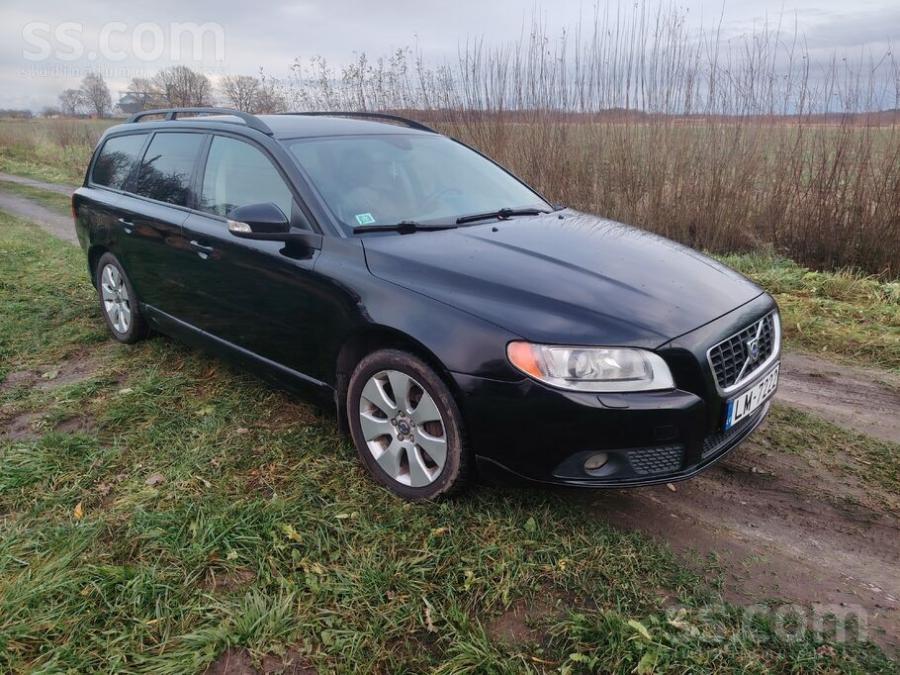 Melns Volvo V70 2008 Rīga, ar dzinēja tilpumu 2.40 L un nobraukumu 425 tūkst. km par 2099 €, foto 7 vietnē AUTOMOTO.COM.LV