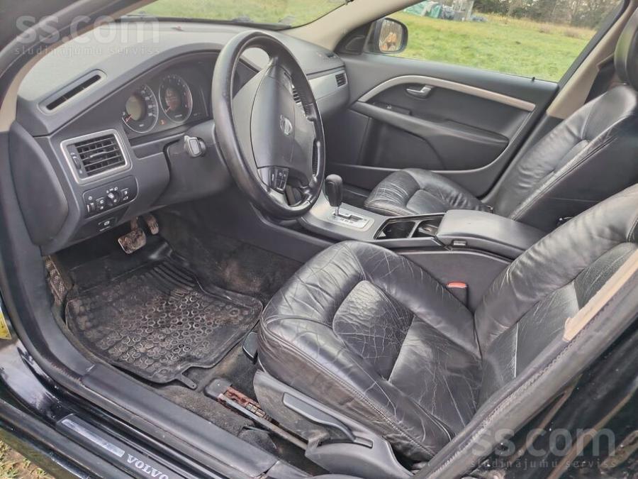 Melns Volvo V70 2008 Rīga, ar dzinēja tilpumu 2.40 L un nobraukumu 425 tūkst. km par 2099 €, foto 11 vietnē AUTOMOTO.COM.LV