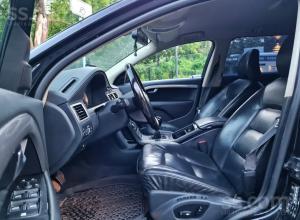 Black Volvo V70 2008 in Riga, with an engine capacity of 2.40 L and mileage of 392 thousand km for 2700 €, photo 10 on AUTOMOTO.COM.LV