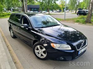 Black Volvo V70 2008 in Riga, with an engine capacity of 2.40 L and mileage of 392 thousand km for 2700 €, photo 19 on AUTOMOTO.COM.LV