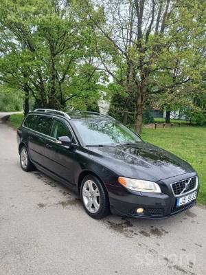 Black Volvo V70 2008 in Riga, with an engine capacity of 2.40 L and mileage of 482 thousand km for 2200 €, photo  on AUTOMOTO.COM.LV