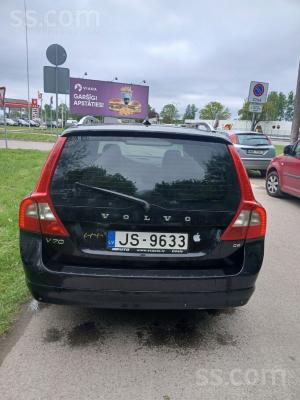 Melns Volvo V70 2008 Rīga, ar dzinēja tilpumu 2.40 L un nobraukumu 482 tūkst. km par 2200 €, foto 6 vietnē AUTOMOTO.COM.LV