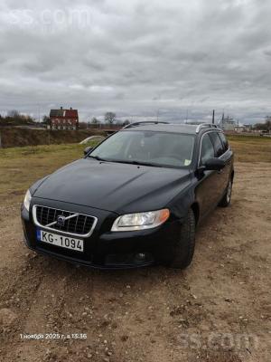 Melns Volvo V70 2008 Daugavpils, ar dzinēja tilpumu 2.40 L un nobraukumu 320 tūkst. km par 4000 €, foto  vietnē AUTOMOTO.COM.LV