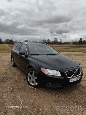 Melns Volvo V70 2008 Daugavpils, ar dzinēja tilpumu 2.40 L un nobraukumu 320 tūkst. km par 4000 €, foto 3 vietnē AUTOMOTO.COM.LV