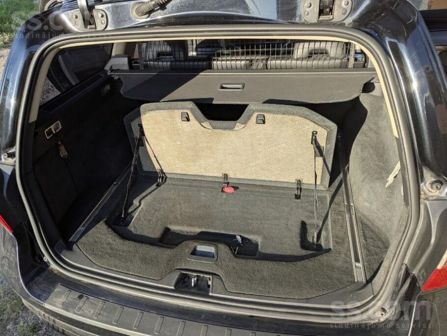 Melns Volvo V70 2008 Daugavpils, ar dzinēja tilpumu 2.40 L un nobraukumu 320 tūkst. km par 4000 €, foto 9 vietnē AUTOMOTO.COM.LV