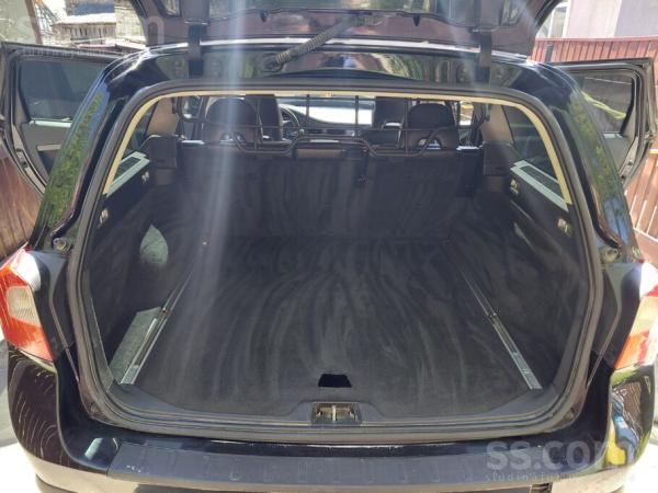 Melns Volvo V70 2008 Liepāja, ar dzinēja tilpumu 2.50 L un nobraukumu 403 tūkst. km par 2770 €, foto 5 vietnē AUTOMOTO.COM.LV