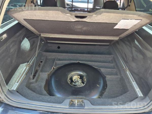 Melns Volvo V70 2008 Liepāja, ar dzinēja tilpumu 2.50 L un nobraukumu 403 tūkst. km par 2770 €, foto 6 vietnē AUTOMOTO.COM.LV