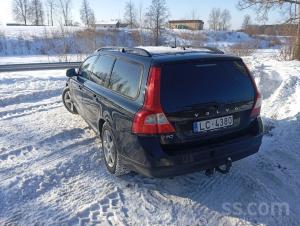 Melns Volvo V70 2008 Rīga, ar dzinēja tilpumu 2.50 L un nobraukumu 375 tūkst. km par 2290 €, foto 5 vietnē AUTOMOTO.COM.LV
