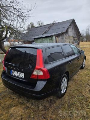 Melns Volvo V70 2008 Preiļi, ar dzinēja tilpumu 2.40 L un nobraukumu 393 tūkst. km par 2900 €, foto 4 vietnē AUTOMOTO.COM.LV