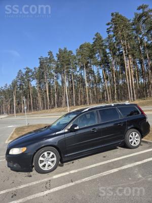 Melns Volvo V70 2008 Rīga, ar dzinēja tilpumu 2.00 L un nobraukumu 390 tūkst. km par 2700 €, foto 3 vietnē AUTOMOTO.COM.LV