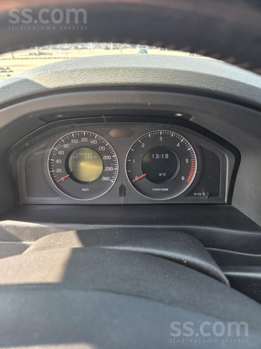 Melns Volvo V70 2008 Rīga, ar dzinēja tilpumu 2.00 L un nobraukumu 390 tūkst. km par 2700 €, foto 11 vietnē AUTOMOTO.COM.LV
