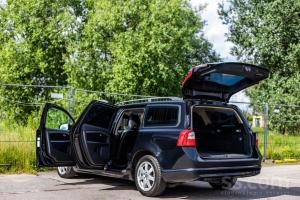 Melns Volvo V70 2008 Rīga, ar dzinēja tilpumu 2.40 L un nobraukumu 308 tūkst. km par 4990 €, foto 10 vietnē AUTOMOTO.COM.LV