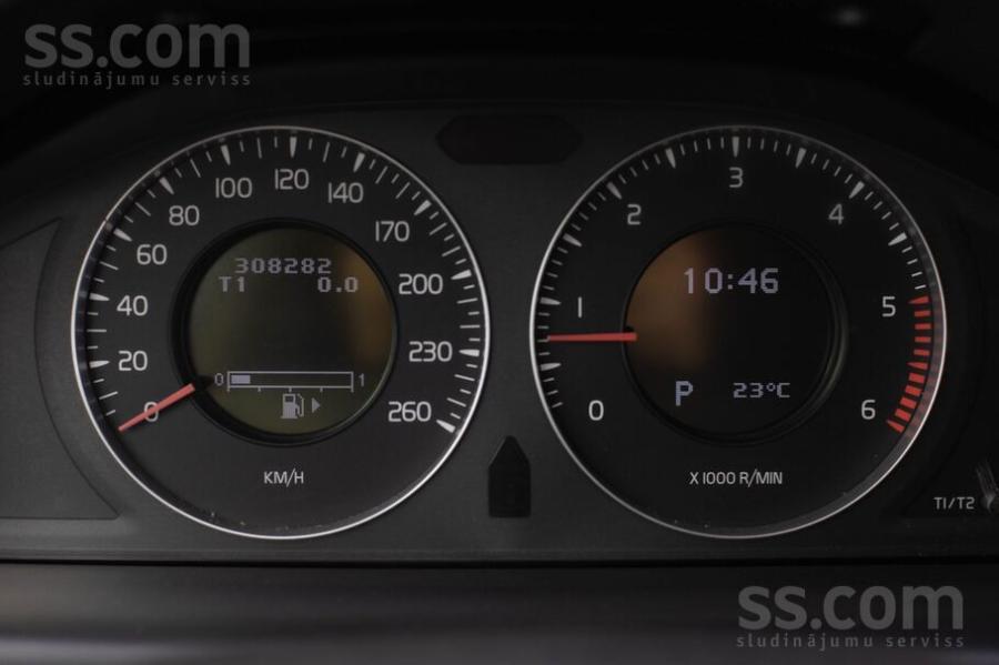 Melns Volvo V70 2008 Rīga, ar dzinēja tilpumu 2.40 L un nobraukumu 308 tūkst. km par 4990 €, foto 20 vietnē AUTOMOTO.COM.LV