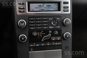 Melns Volvo V70 2008 Rīga, ar dzinēja tilpumu 2.40 L un nobraukumu 308 tūkst. km par 4990 €, foto 22 vietnē AUTOMOTO.COM.LV