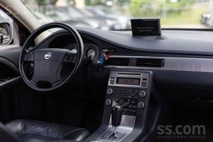 Melns Volvo V70 2008 Rīga, ar dzinēja tilpumu 2.40 L un nobraukumu 308 tūkst. km par 4990 €, foto 23 vietnē AUTOMOTO.COM.LV